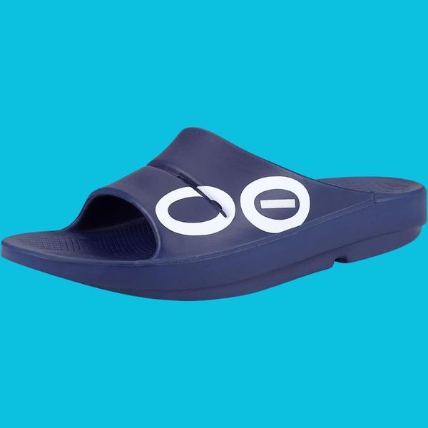 Put Your Best Foot Forward: Comparing 5 Recovery Sandals For Women To ...